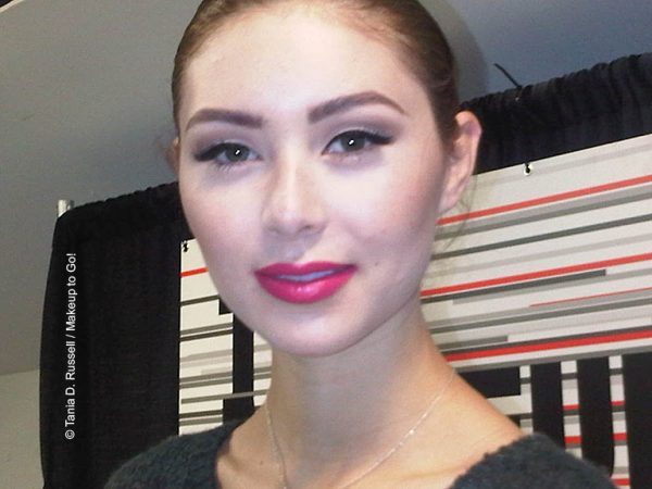 #BizTalk - The Makeup Show Los Angeles 2012 Day 1 | Makeup to Go!